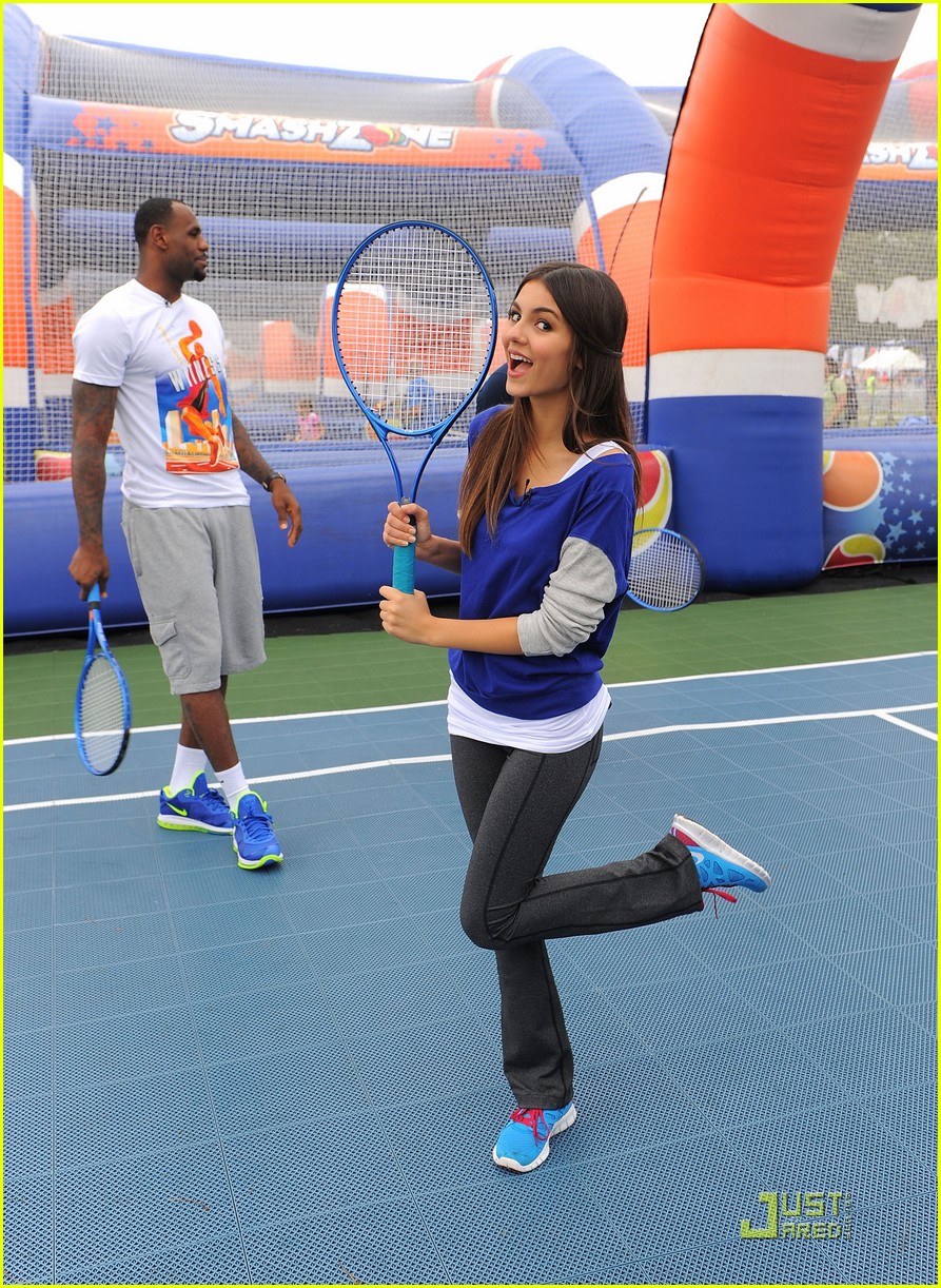 Victoria Justice: Obstacle Course in DC with Matt Bennett | Photo ...