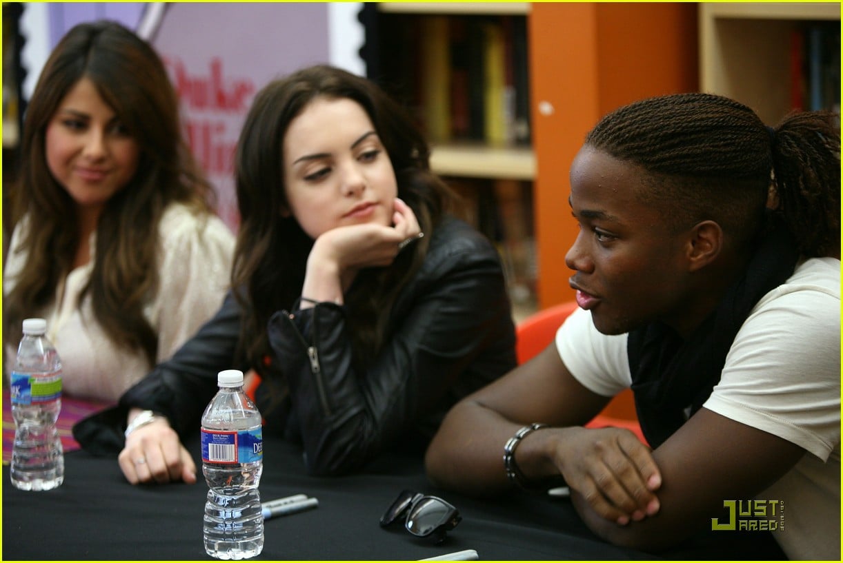 Victorious Cast: Signing in Washington, D.C.! | Photo 438272 - Photo ...