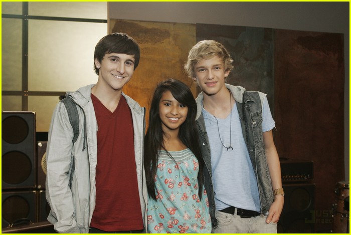 Zendaya & Cody Simpson: More 'PrankStars' Pics! | Photo 437755 - Photo ...