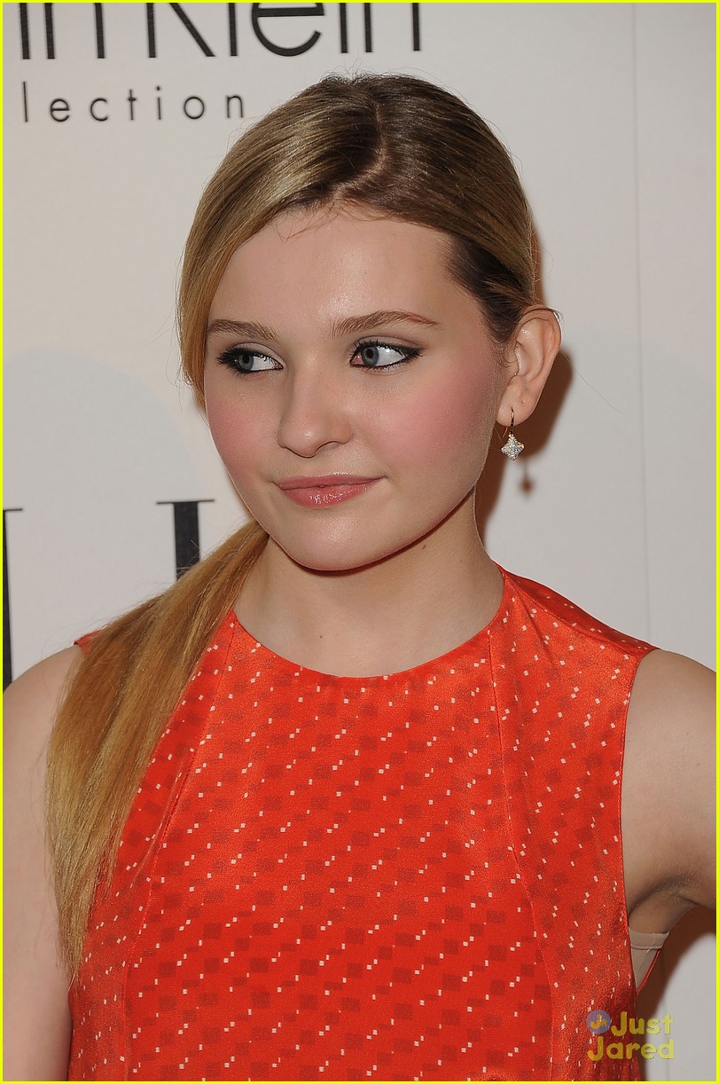 Full Sized Photo of abigail breslin elle hollywood 11 | Abigail Breslin ...