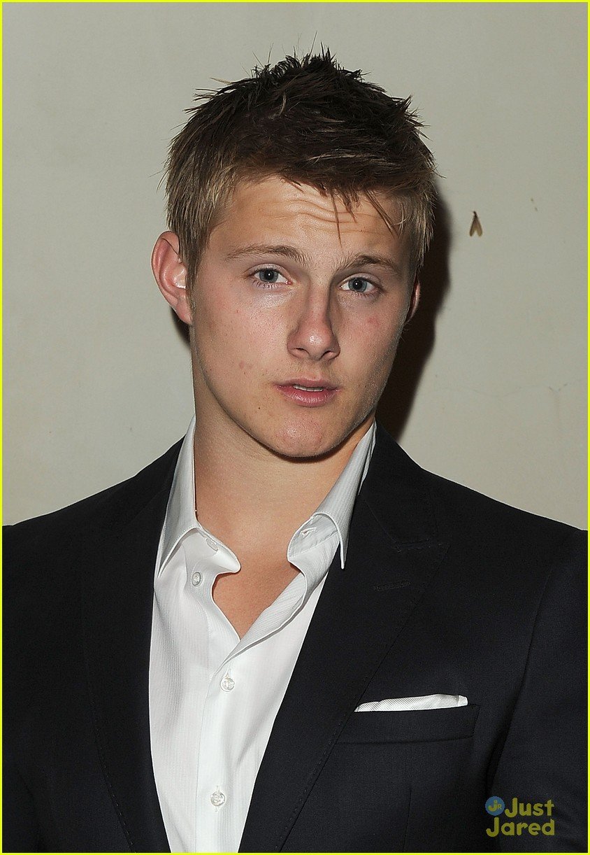 Alexander Ludwig: Giorgio Armani Dinner Guest | Photo 442050 - Photo ...