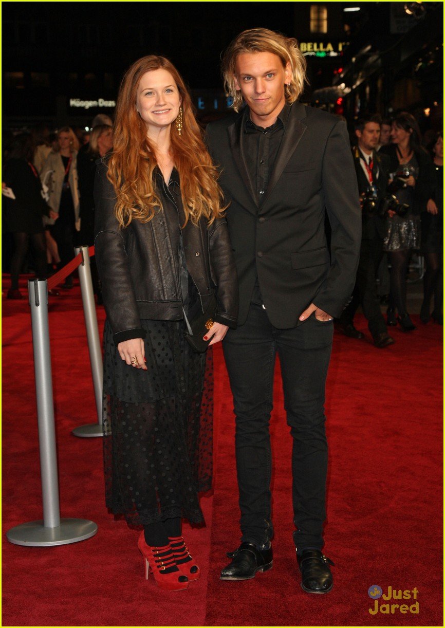 Bonnie Wright: '360' with Jamie Campbell Bower | Photo 442097 - Photo ...