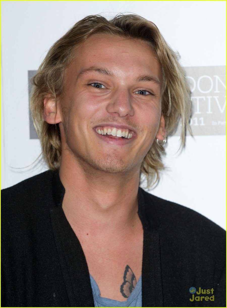 Jamie Campbell Bower: 'Anonymous' Premiere with Bonnie Wright | Photo ...