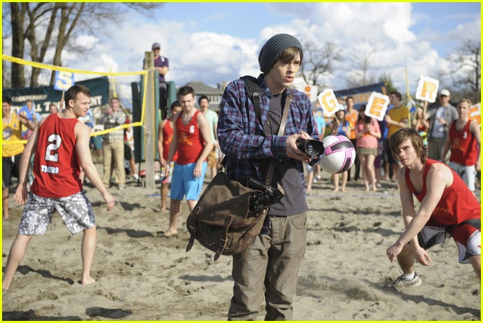 Matt Prokop & Sarah Hyland: 'Geek Charming' Premieres Nov 11th! | Photo ...