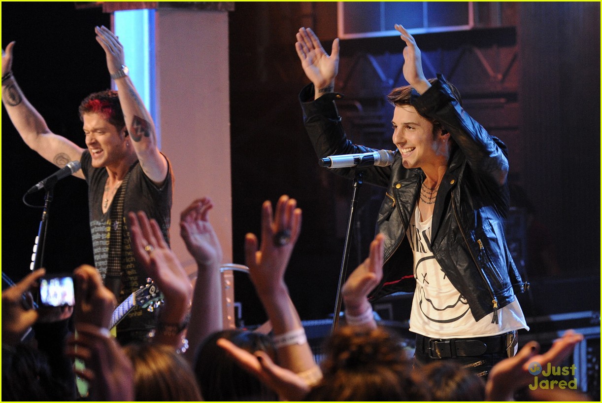 It's New Music Live with Hot Chelle Rae! | Photo 442953 - Photo Gallery ...