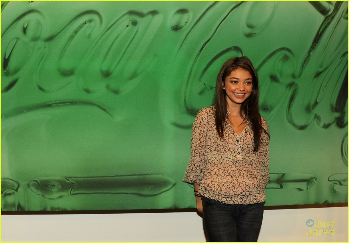 Sarah Hyland & Mitchel Musso: AMA Nominees Conference! | Photo 441764 ...