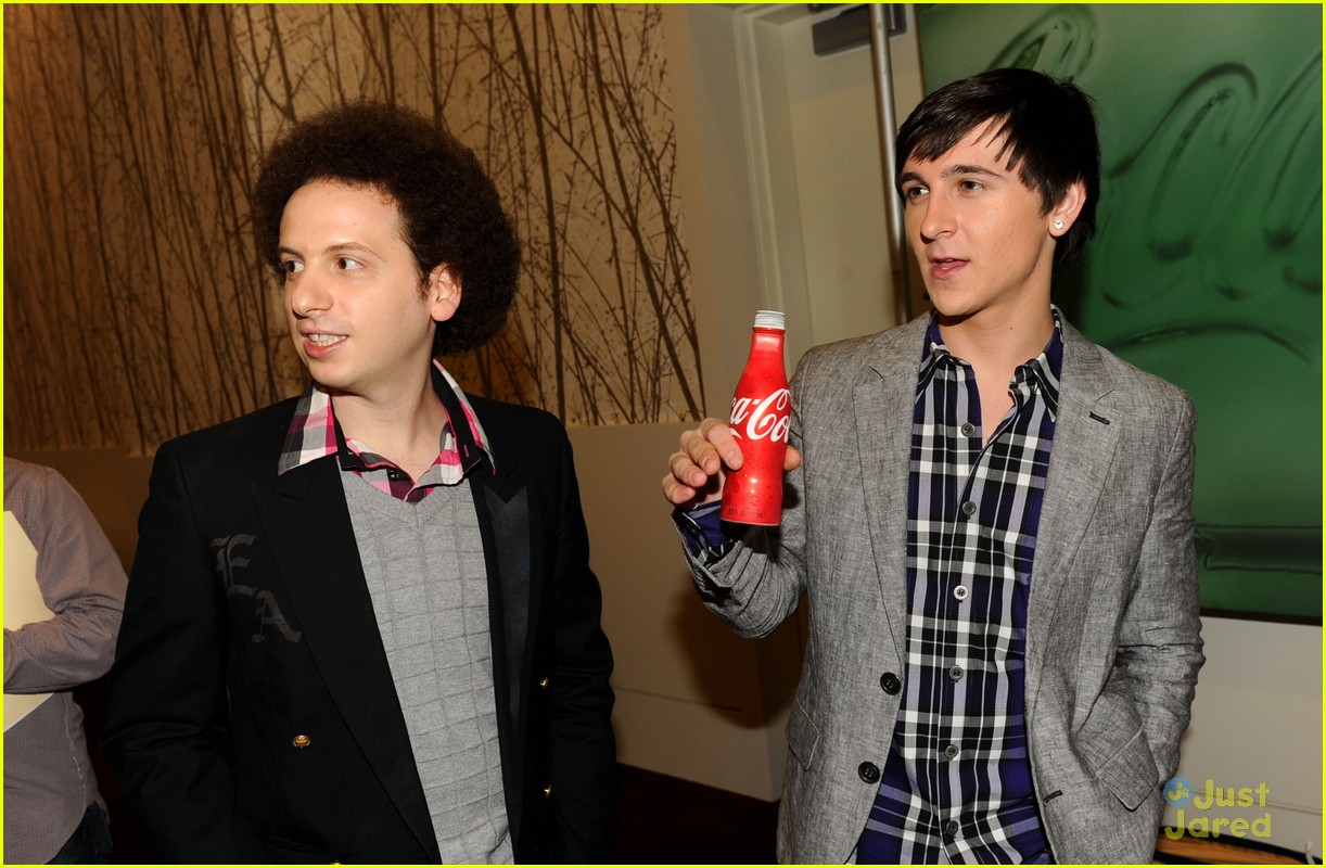 Sarah Hyland & Mitchel Musso: AMA Nominees Conference! | Photo 441768 ...