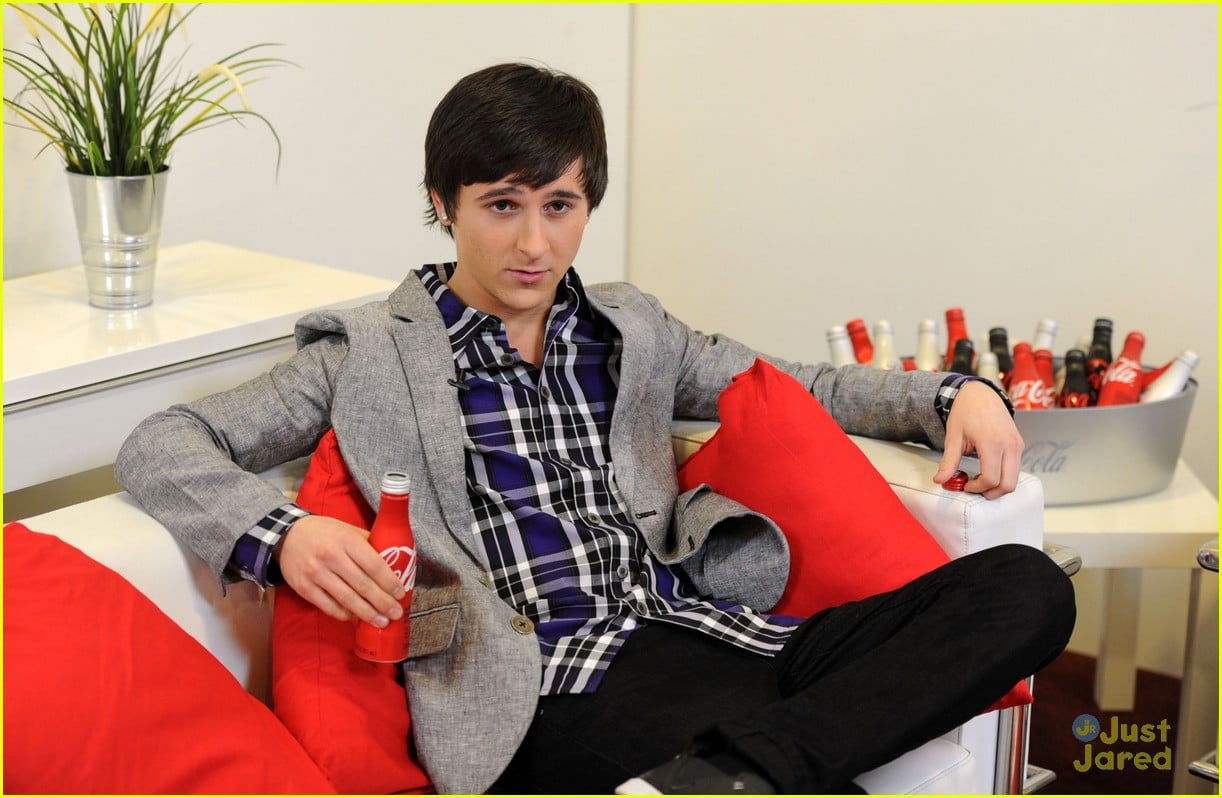 Sarah Hyland & Mitchel Musso: AMA Nominees Conference! | Photo 441773 ...