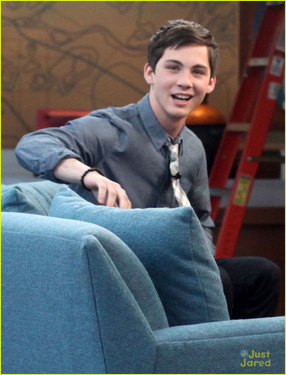 Logan Lerman: 'The Three Musketeers' in Vancouver | Photo 442922 ...