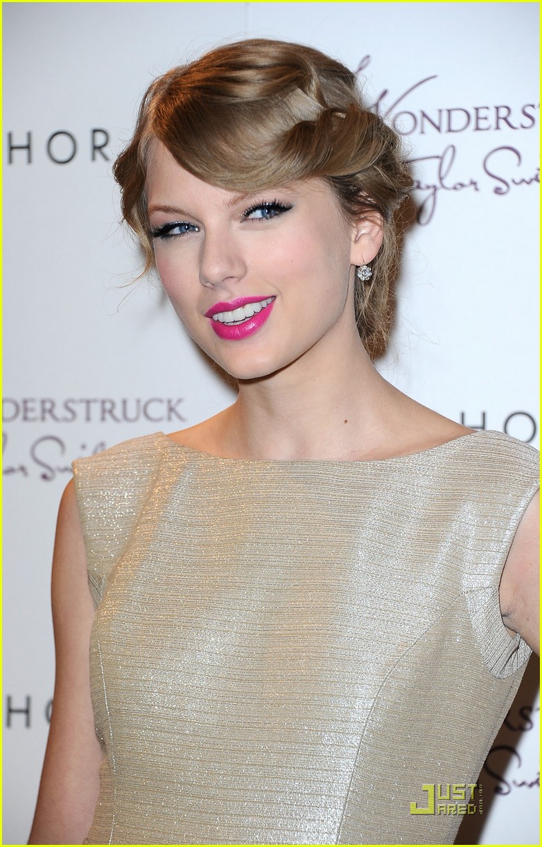 Full Sized Photo of taylor swift wonderstrucklaunch 05 | Taylor Swift ...