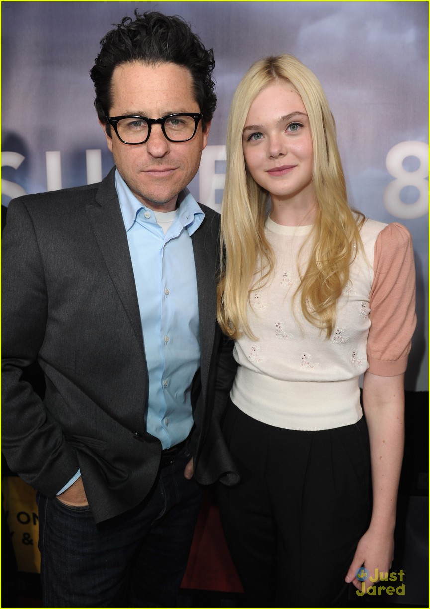 Elle Fanning: 'Super 8' DVD Party! | Photo 449406 - Photo Gallery ...