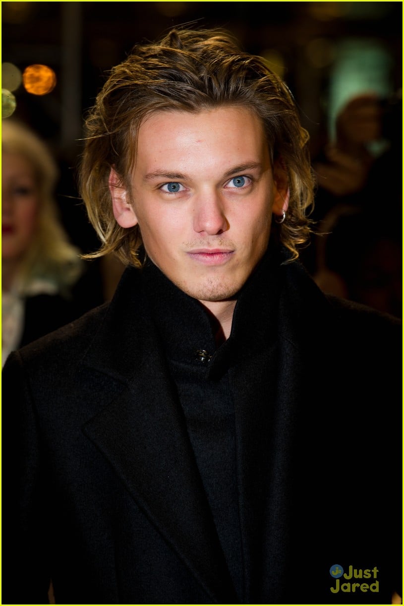 Jamie Campbell Bower: 'Breaking Dawn' Premiere in Britain | Photo ...