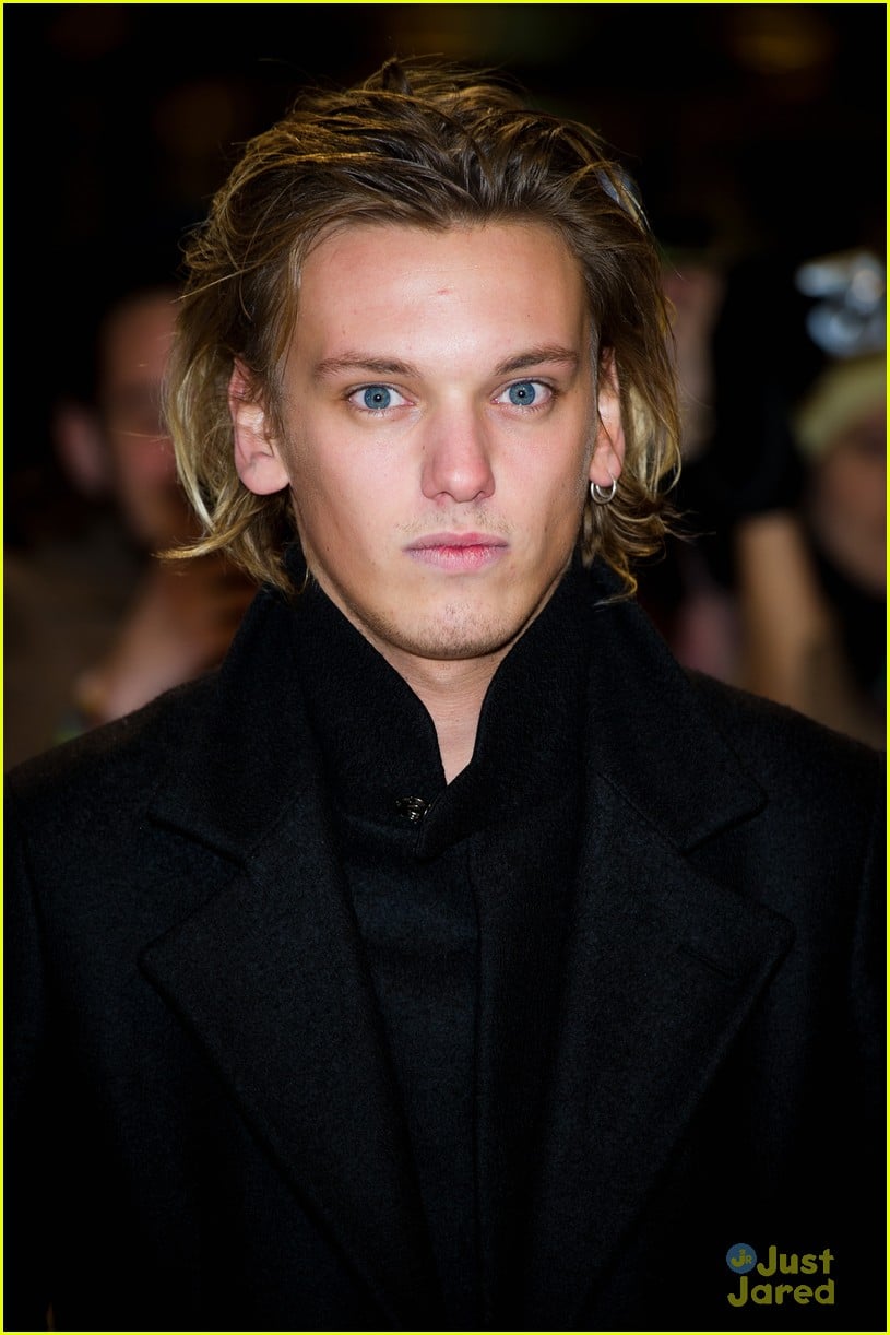 Jamie Campbell Bower: 'Breaking Dawn' Premiere in Britain | Photo ...
