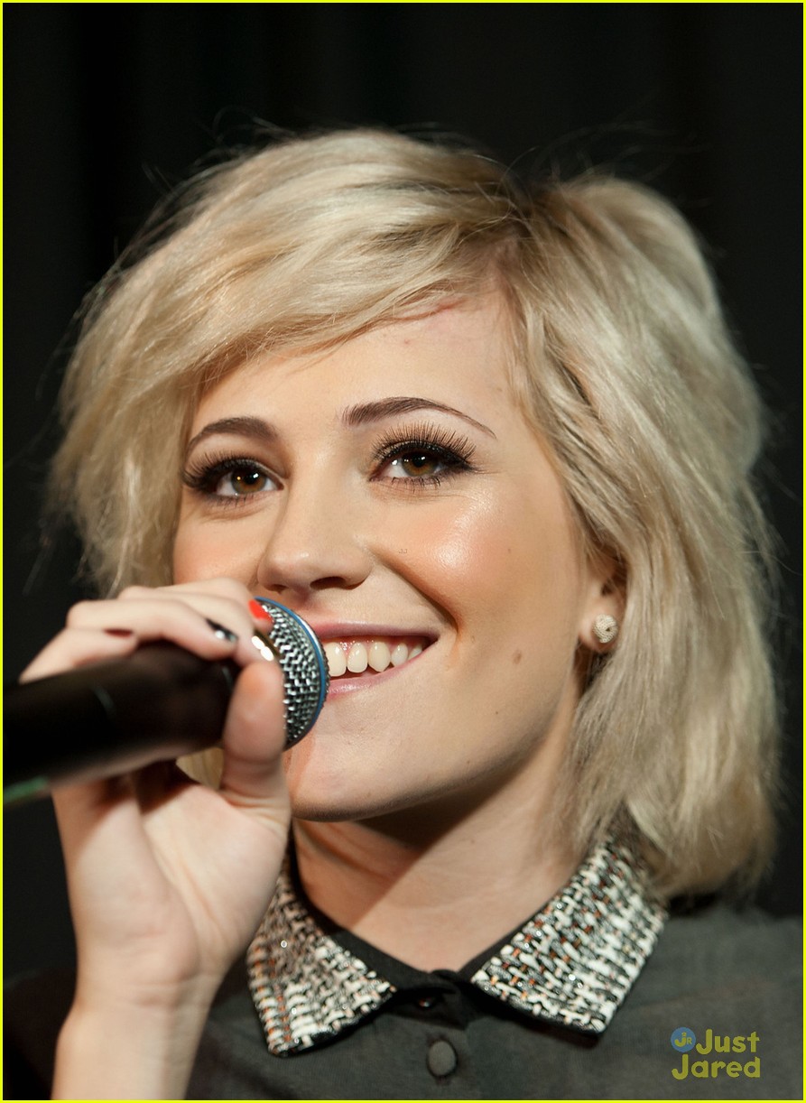 Full Sized Photo of pixie lott highschool 07 | Pixie Lott: Hillhead ...