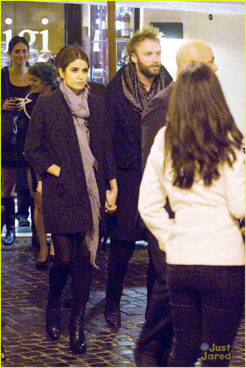 Nikki Reed & Jackson Rathbone: LAX Landing | Photo 445324 - Photo ...