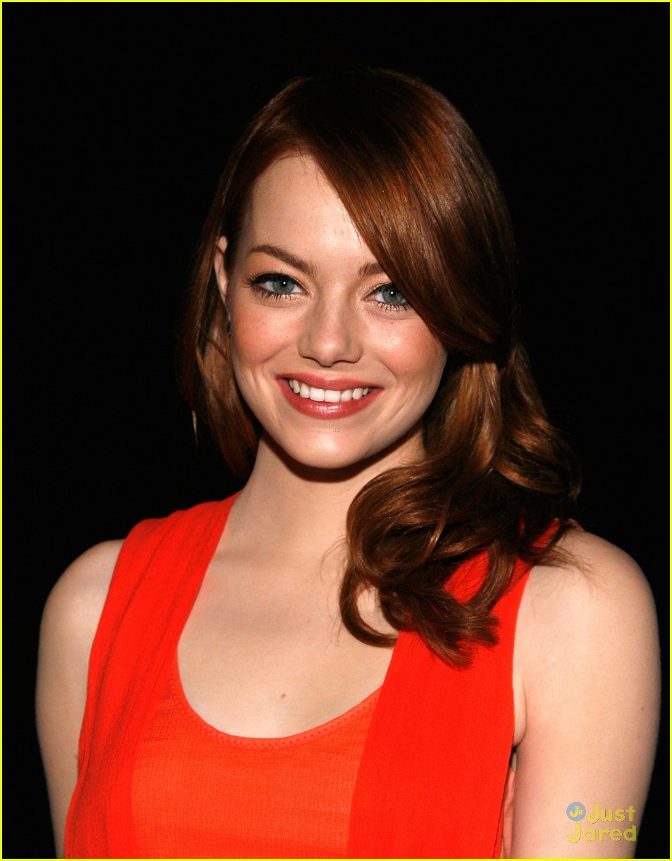Emma Stone: Natural History Museum Marvelous | Photo 447091 - Photo ...