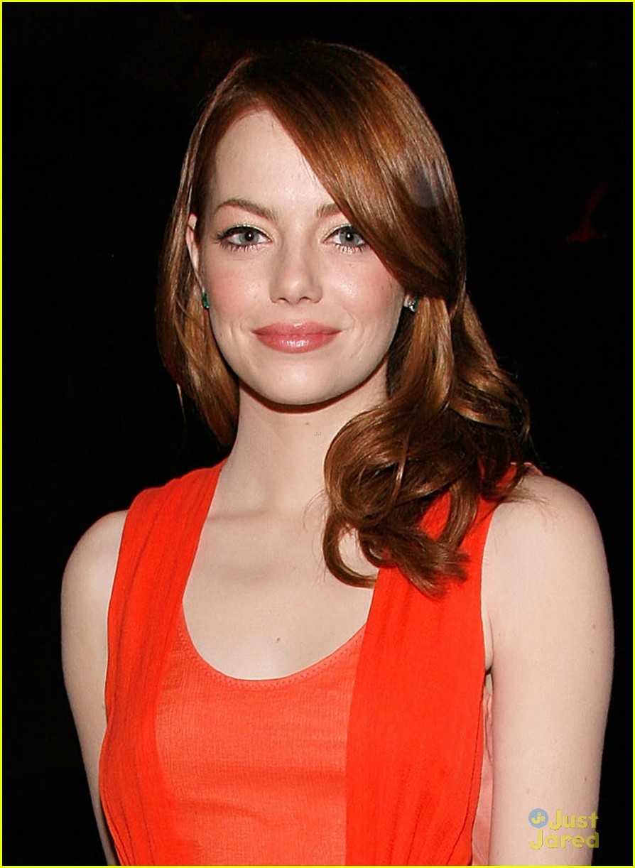 Emma Stone: Natural History Museum Marvelous | Photo 447098 - Photo ...