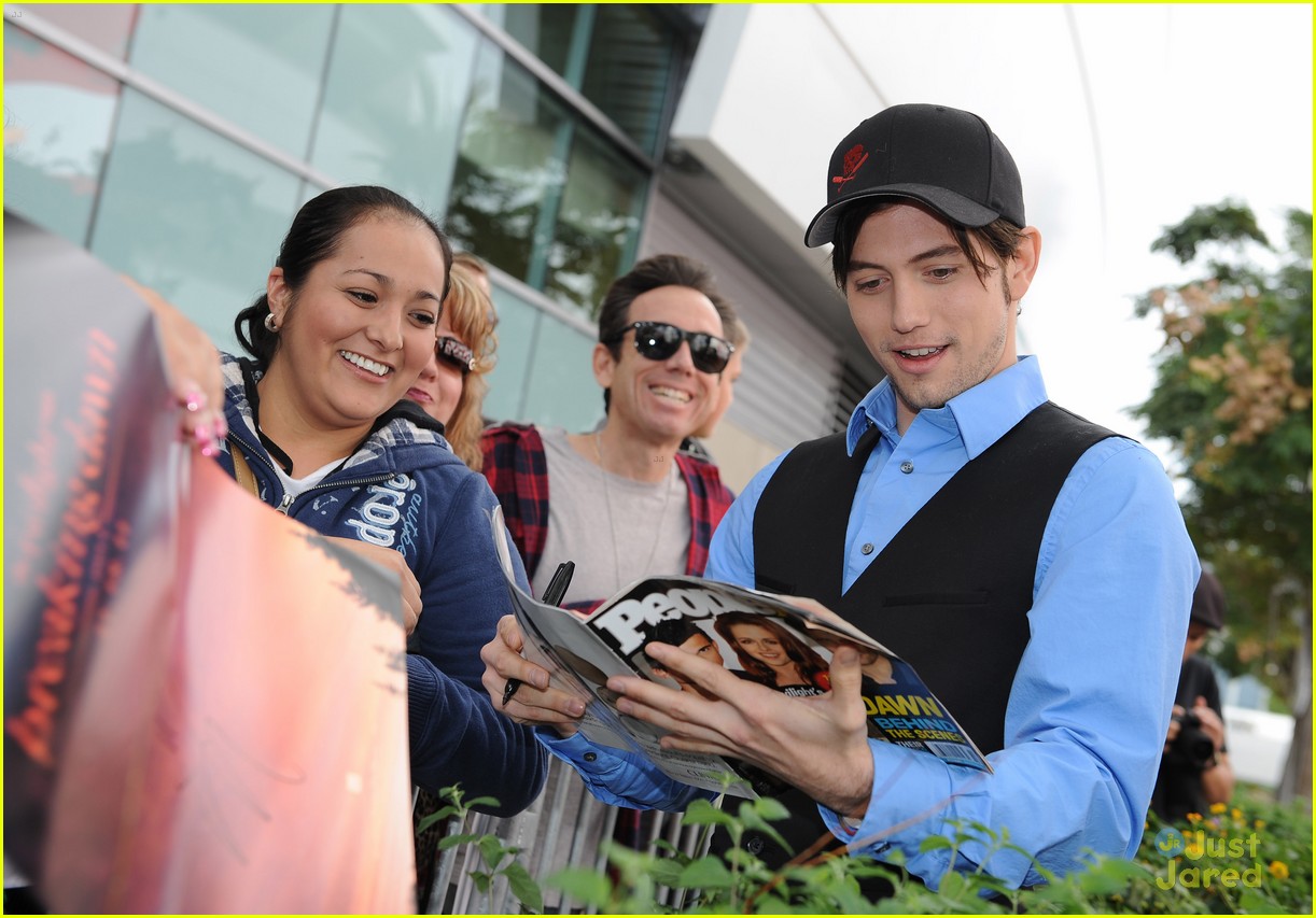 Jackson Rathbone & Booboo Stewart: Twi-Camp Stop! | Photo 447344 ...