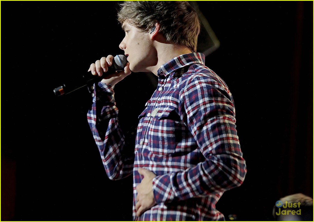 One Direction: Manchester Men | Photo 453040 - Photo Gallery | Just ...