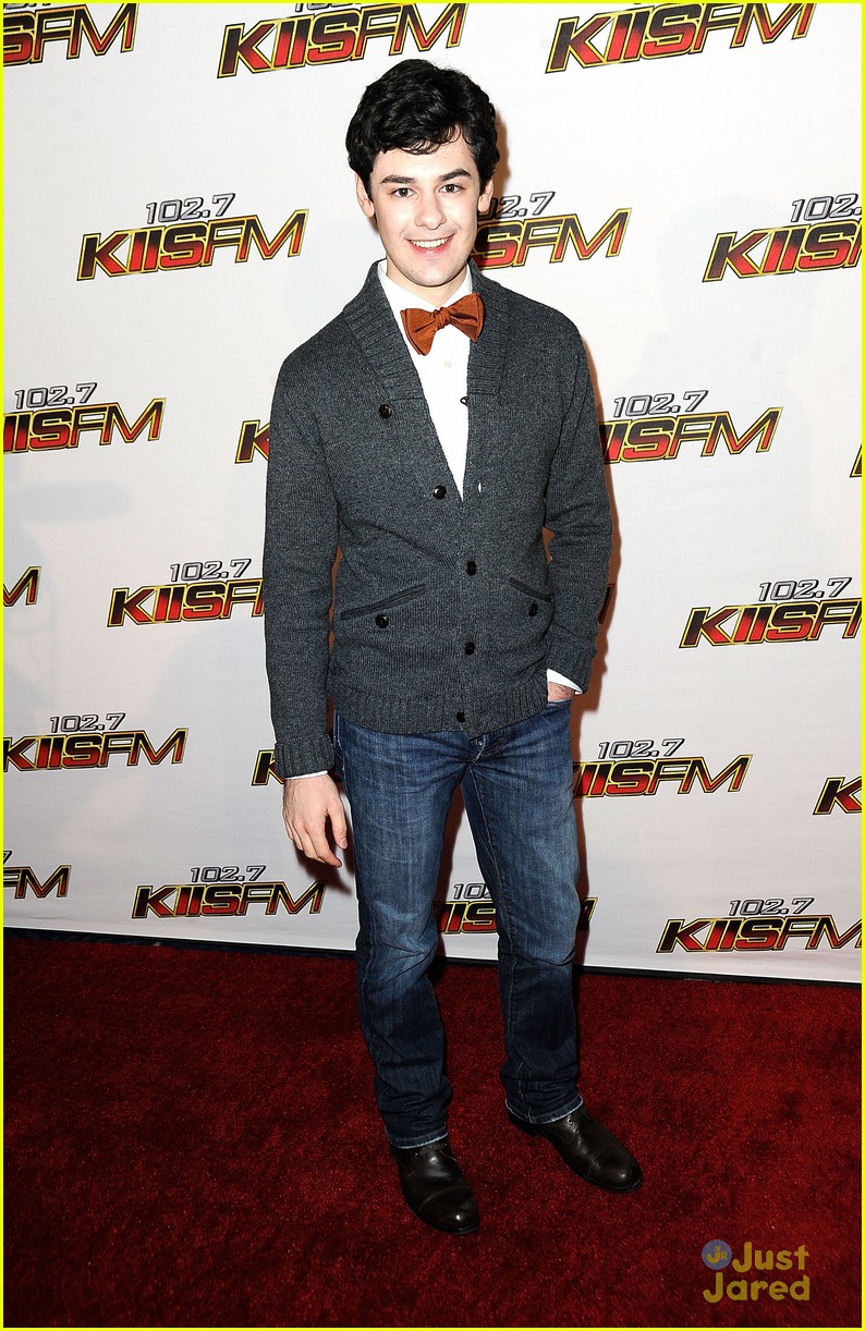 Drew Van Acker: Jason's Related to a Liar?! | Photo 450840 - Photo ...