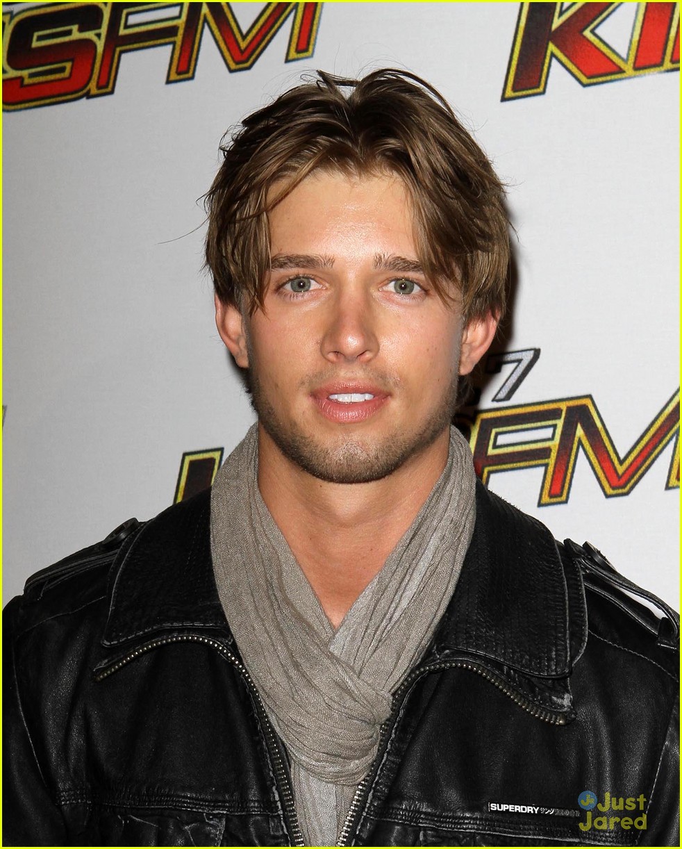 Drew Van Acker: Jason's Related to a Liar?! | Photo 450842 - Photo ...