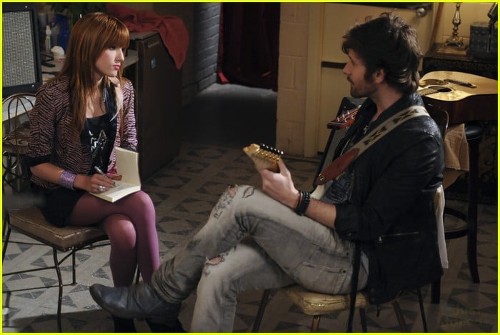 Stefanie Scott & Mary Mouser: New 'Frenemies' Pics! | Photo 451201 ...