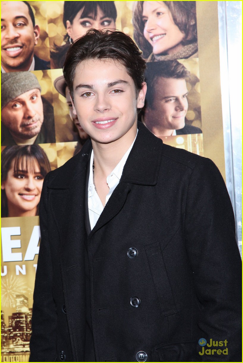 Jake T. Austin & Nat Wolff: 'New Year's Eve' Premiere! | Photo 451449 ...