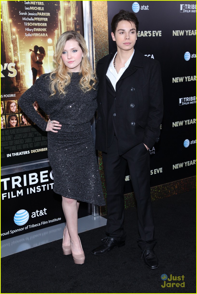 Jake T. Austin & Nat Wolff: 'New Year's Eve' Premiere! | Photo 451452 ...