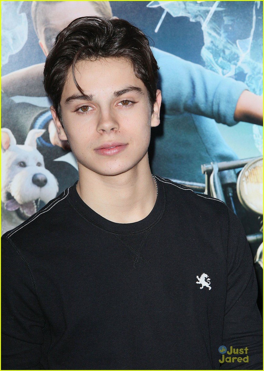 Jake T. Austin: 'The Adventures of TinTin' Premiere | Photo 451963 ...