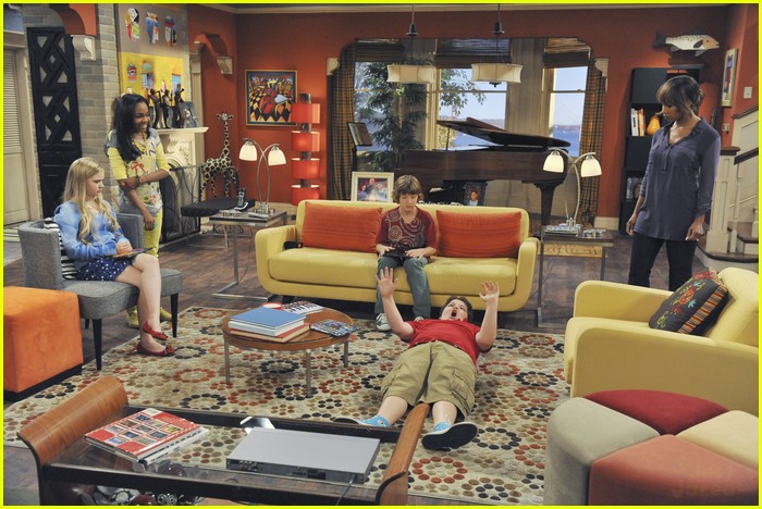 Sierra McCormick & Aedin Mincks: Goth ANTs! | Photo 457296 - Photo ...