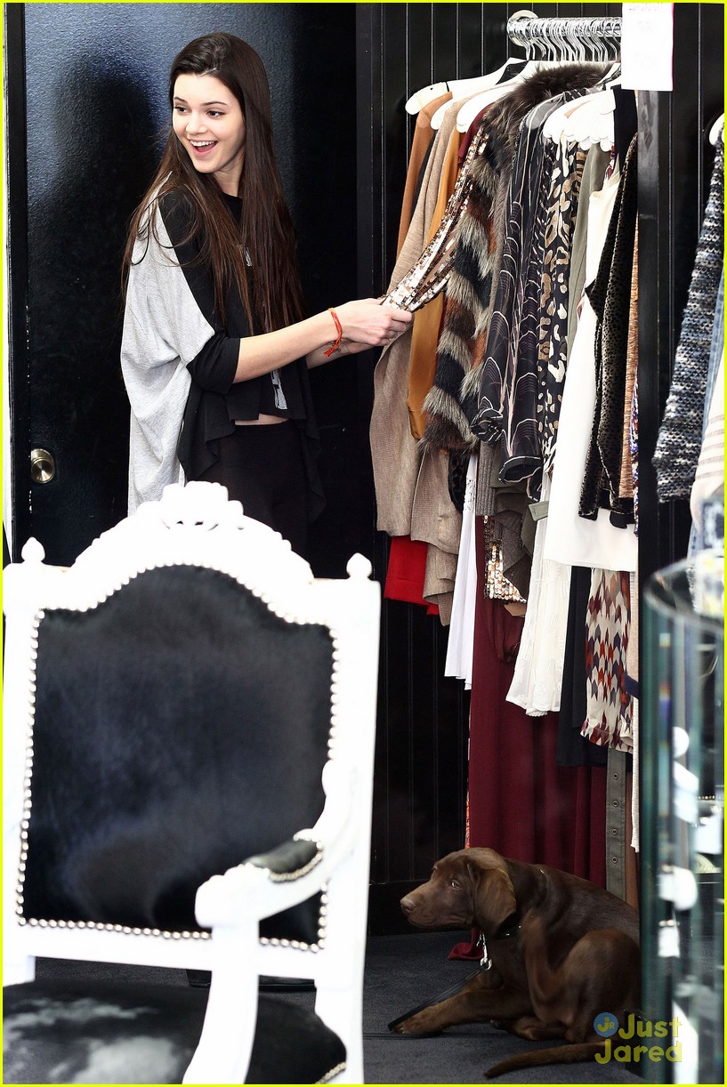 Kendall Jenner: Dog & Dash! | Photo 456310 - Photo Gallery | Just Jared Jr.