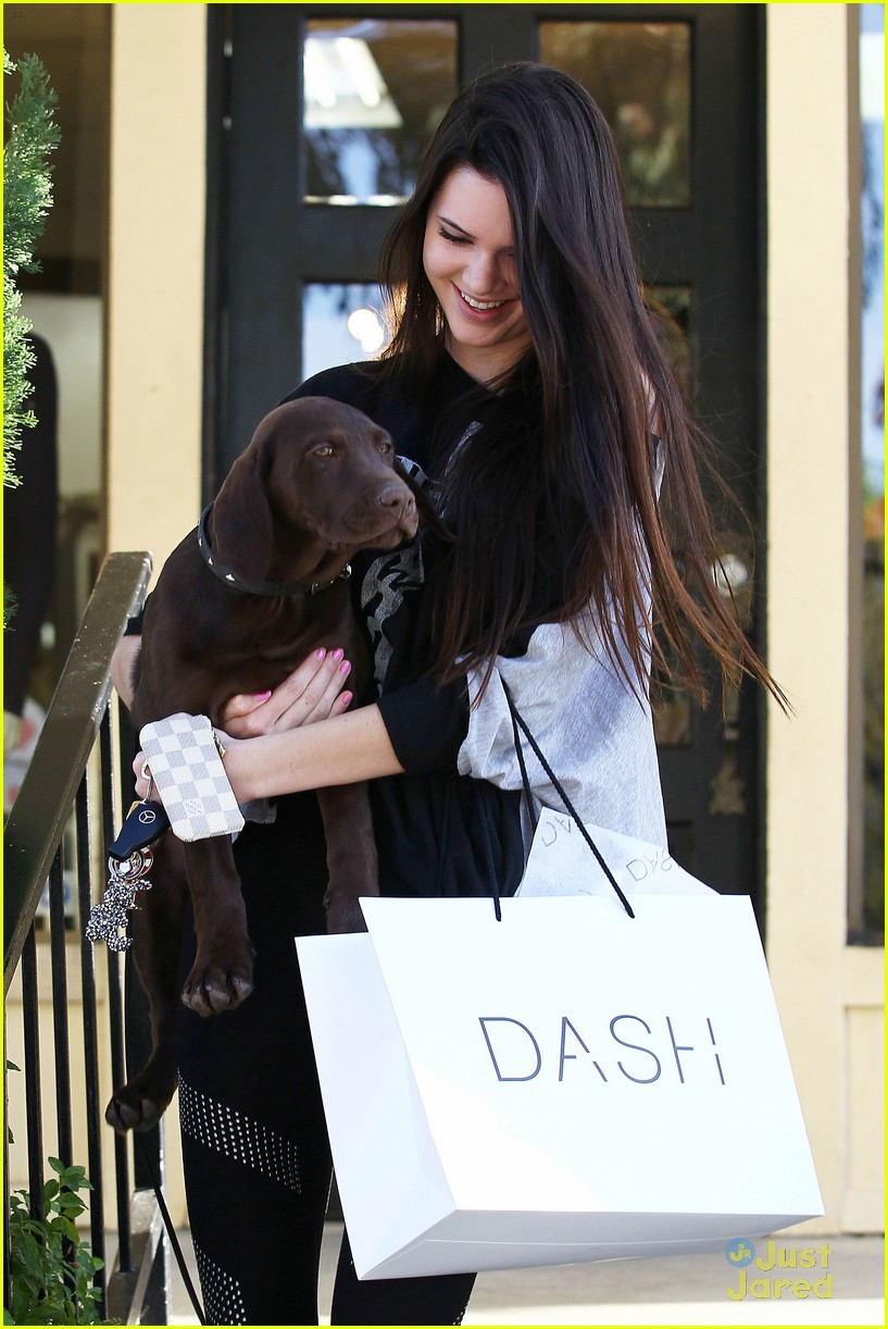 Kendall Jenner: Dog & Dash! | Photo 456317 - Photo Gallery | Just Jared Jr.
