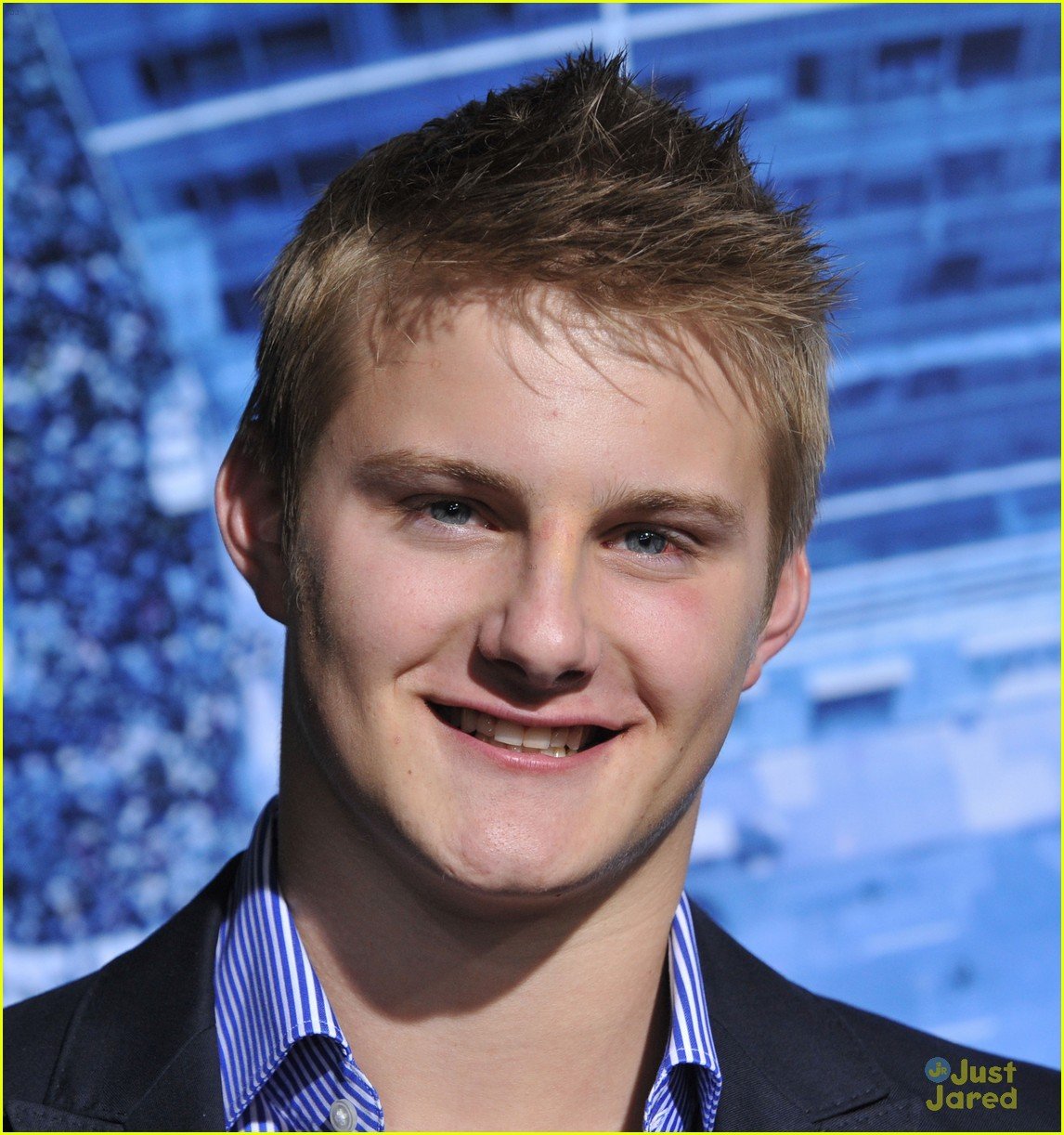 Alexander Ludwig: 'Man on a Ledge' Premiere | Photo 457117 - Photo ...
