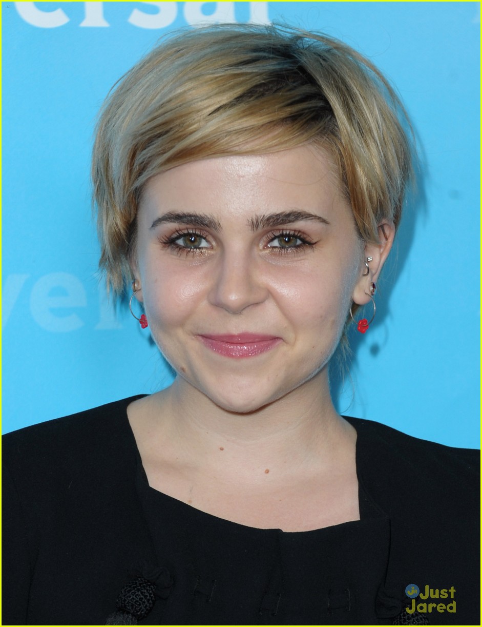 Mae Whitman: NBC TCA Party Pretty | Photo 454139 - Photo Gallery | Just ...