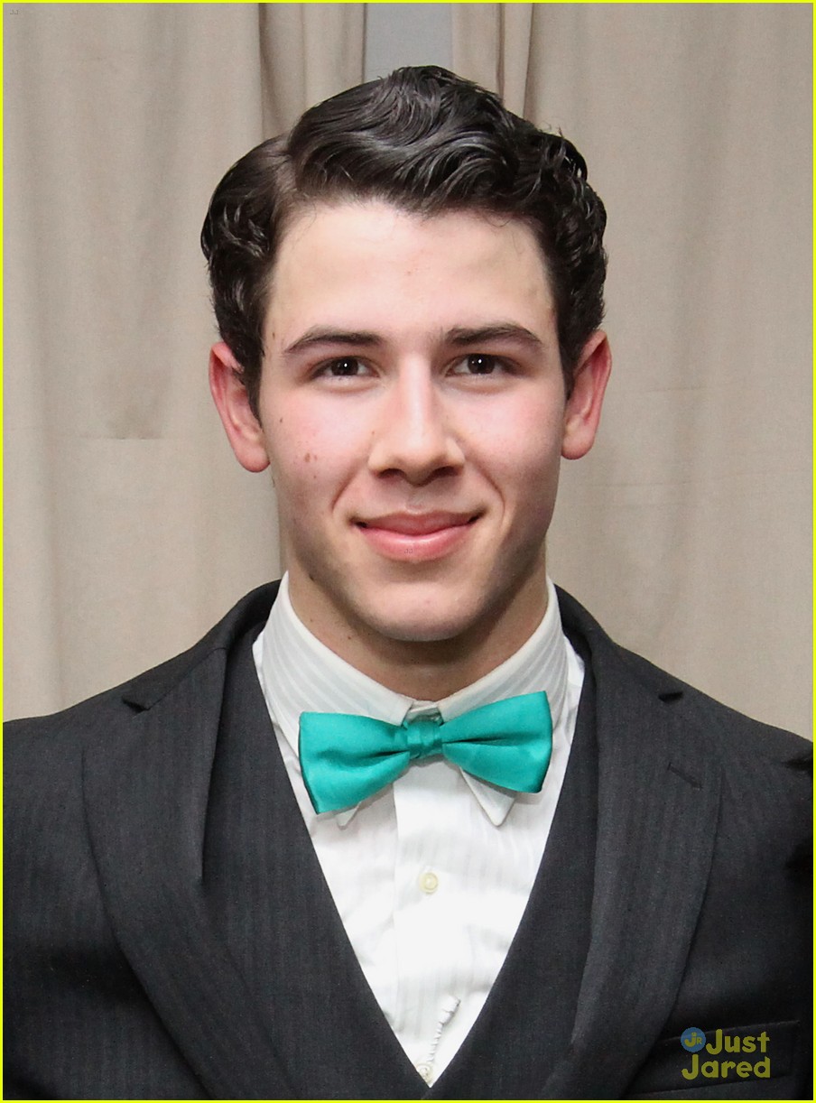 Full Sized Photo of nick jonas hts debut joe kevin 03 | Nick Jonas ...