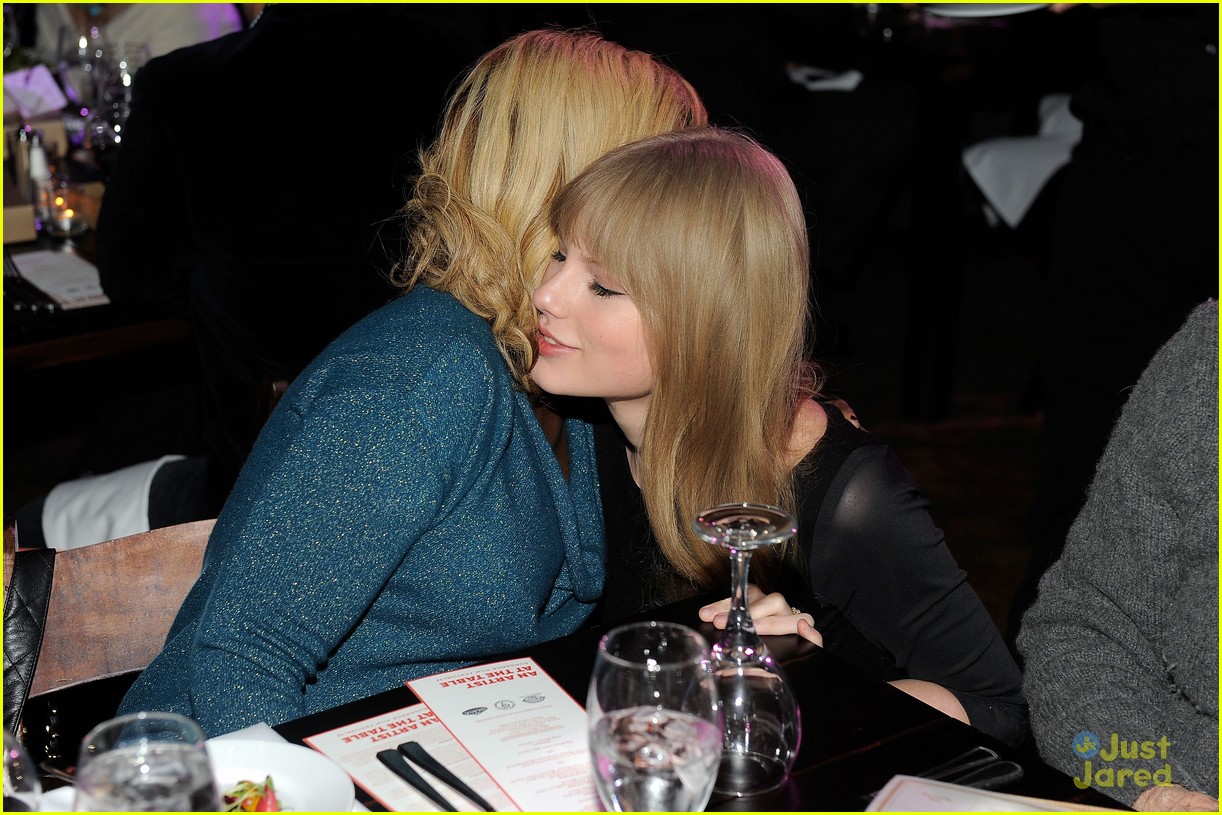 Full Sized Photo of taylor swift sundance dinner 06 | Taylor Swift ...