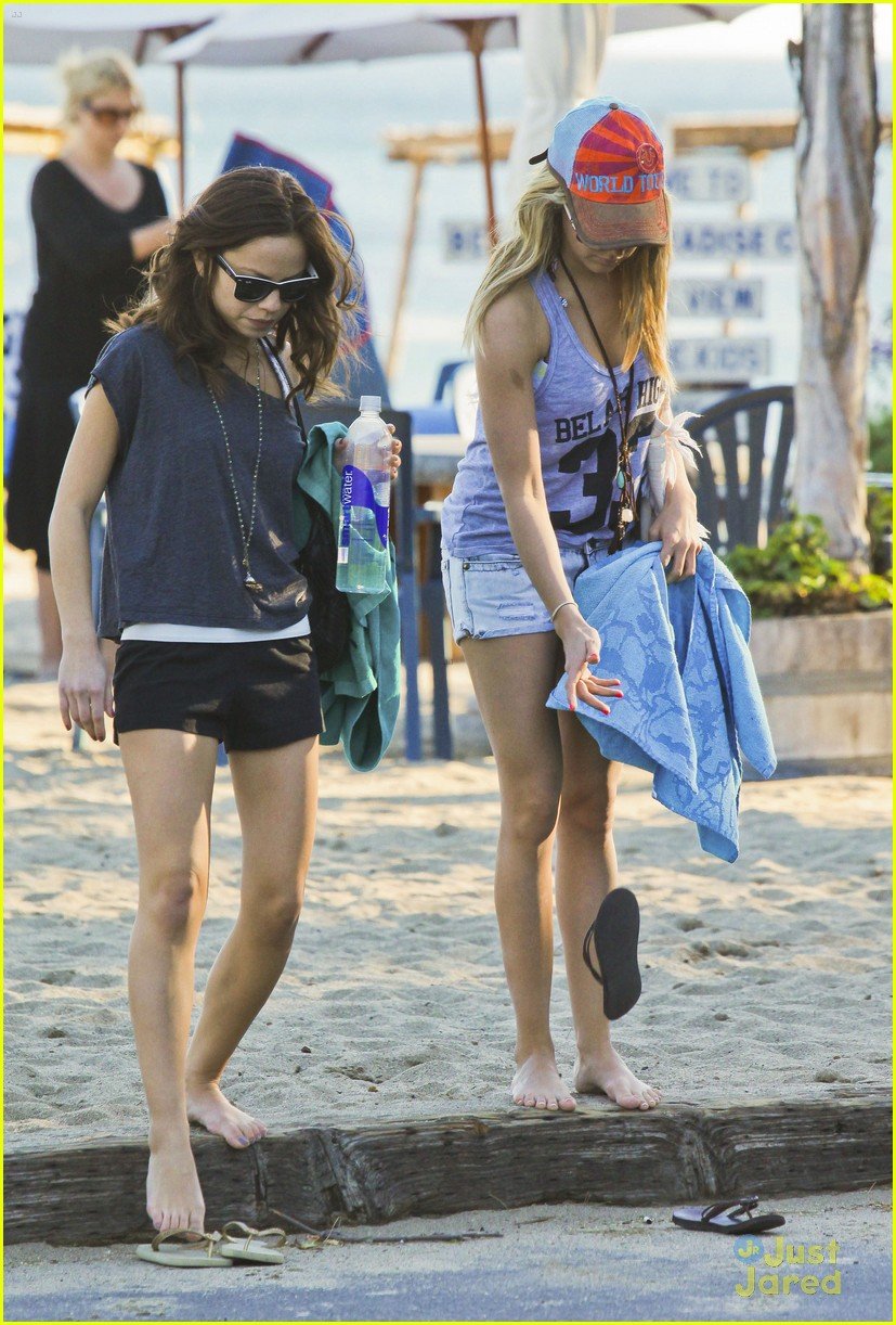 Ashley Tisdale & Kim Hidalgo: Paradise Cove Pair | Photo 457596 - Photo ...