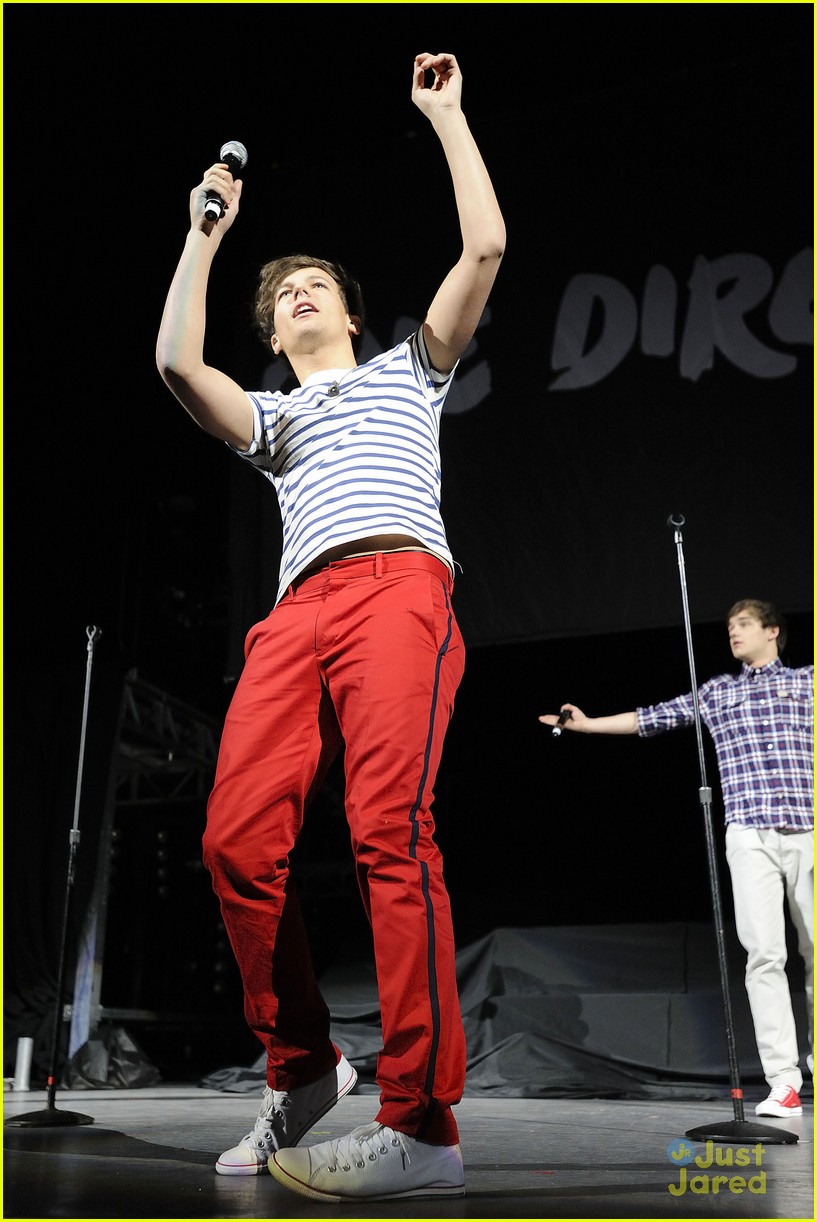 One Direction Takes Over New Music Live! | Photo 462007 - Photo Gallery ...