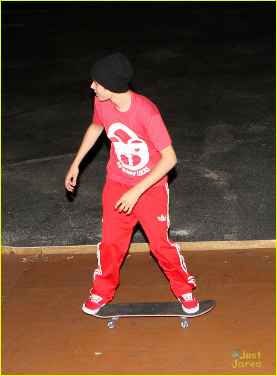 Justin Bieber: I Care About What My Fans Think | Photo 458449 - Photo ...