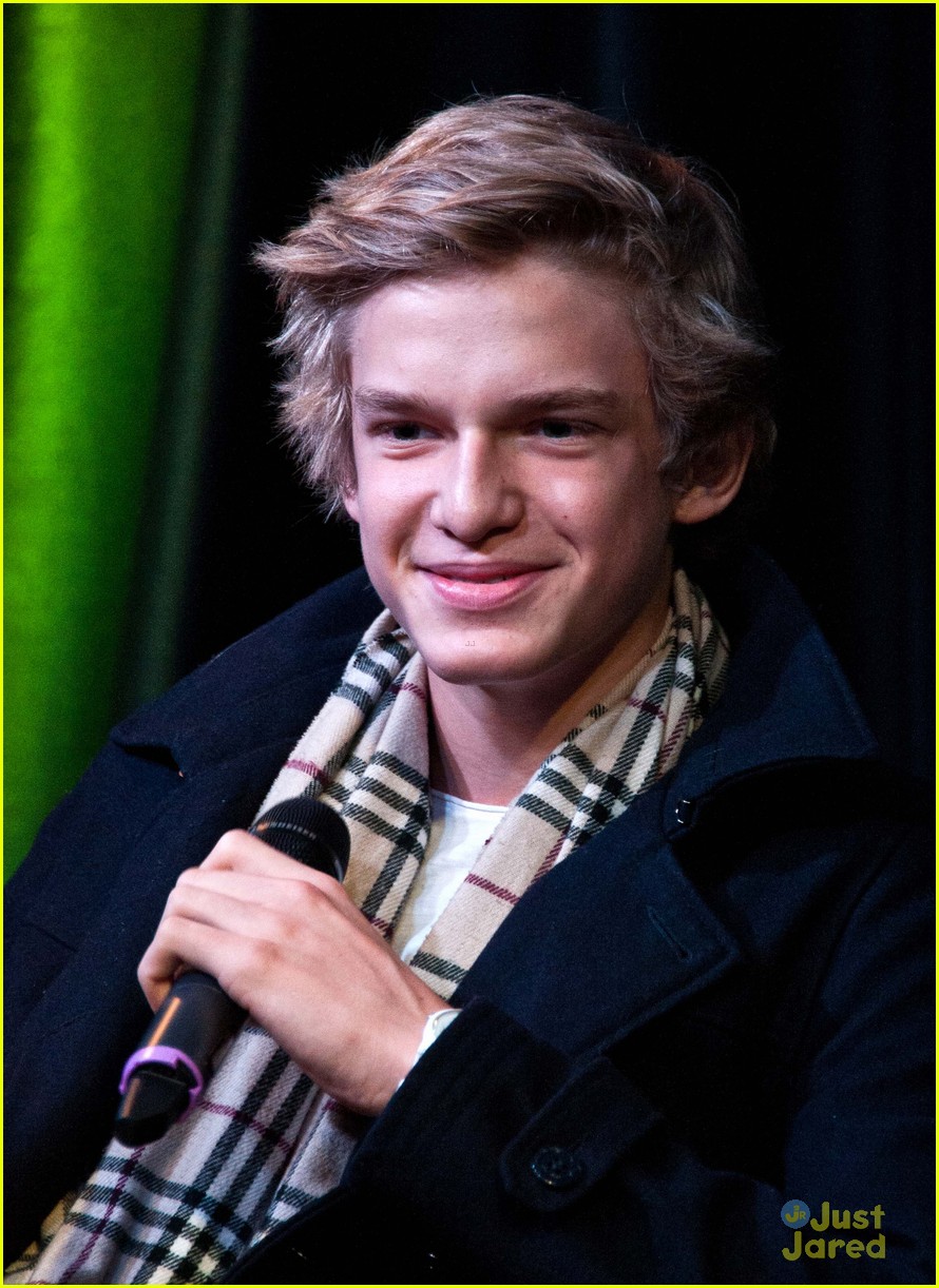 Cody Simpson: Touring With Your Best Friend Is Cool | Photo 458672 ...