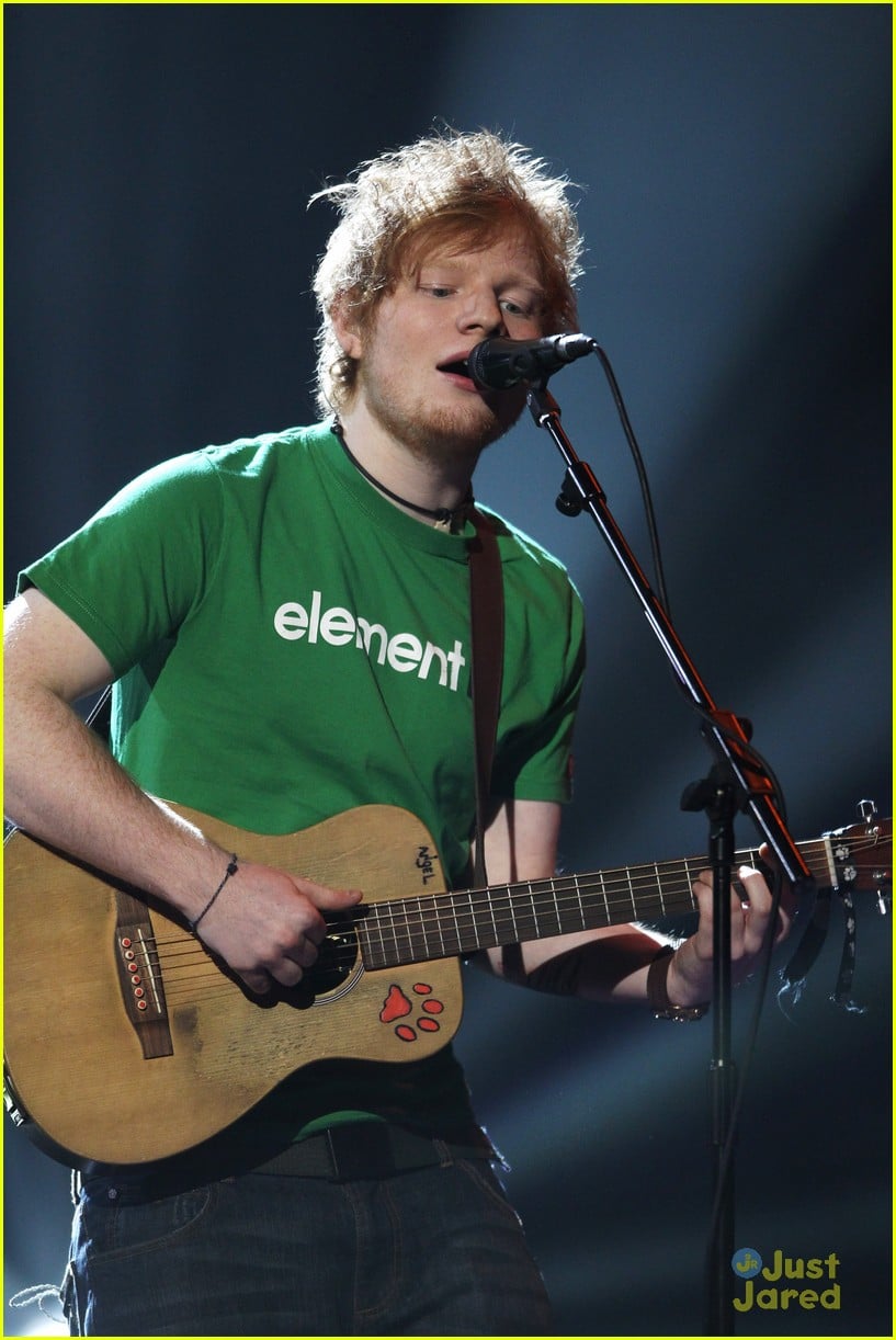 Ed Sheeran Wins Best British Male Artist At Brits 2012 Photo 460836