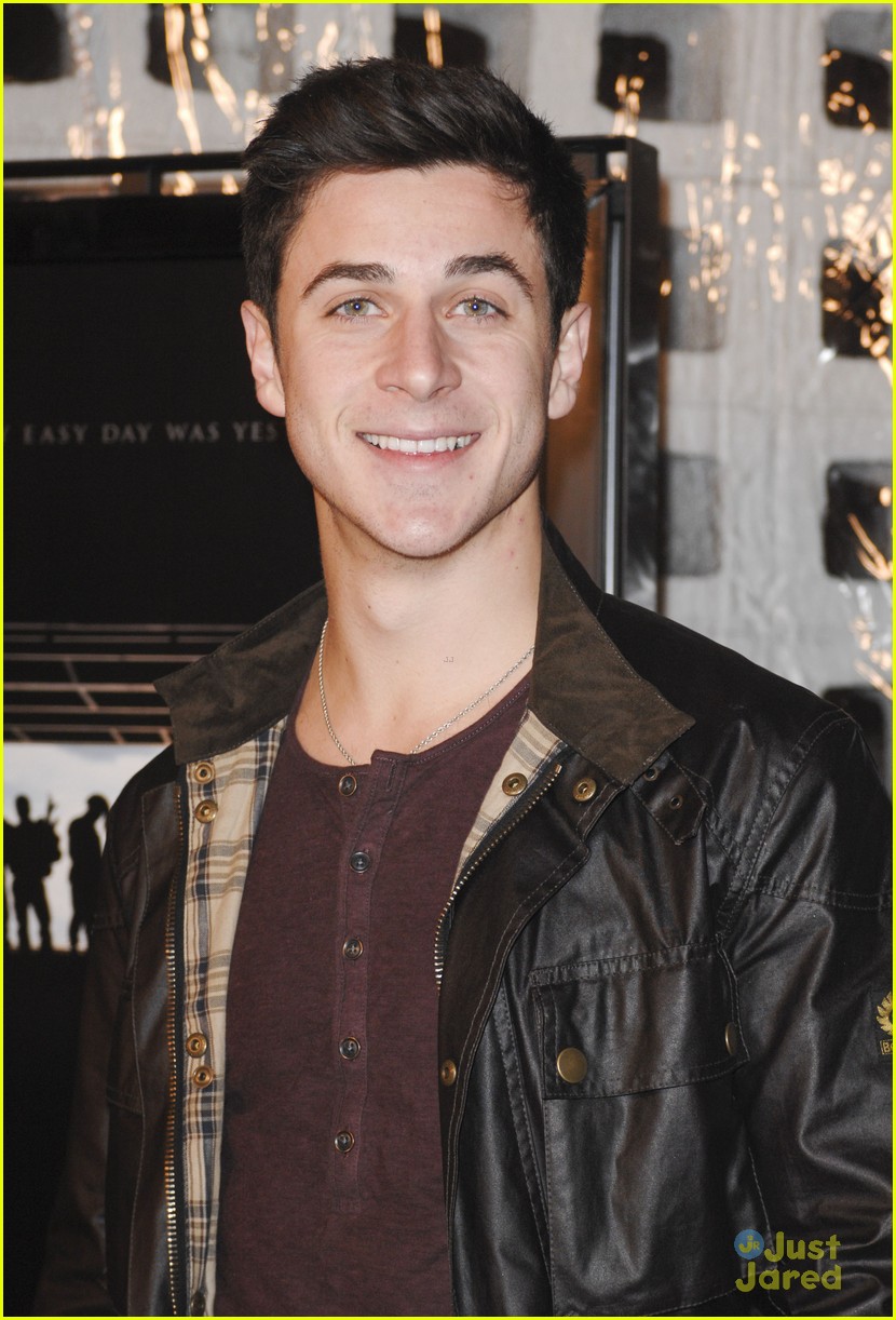 David Henrie: 'Act of Valor' Premiere | Photo 459852 - Photo Gallery ...