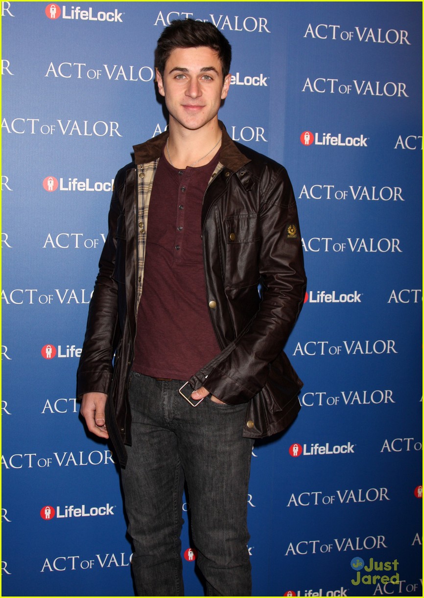 David Henrie: 'Act of Valor' Premiere | Photo 459855 - Photo Gallery ...