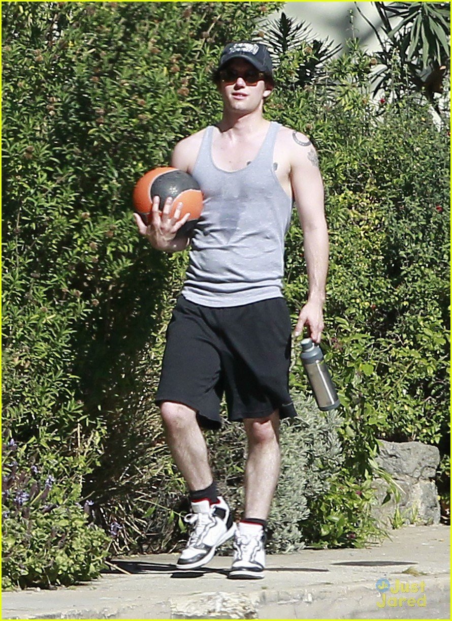 Jackson Rathbone Works It Out | Photo 459090 - Photo Gallery | Just ...