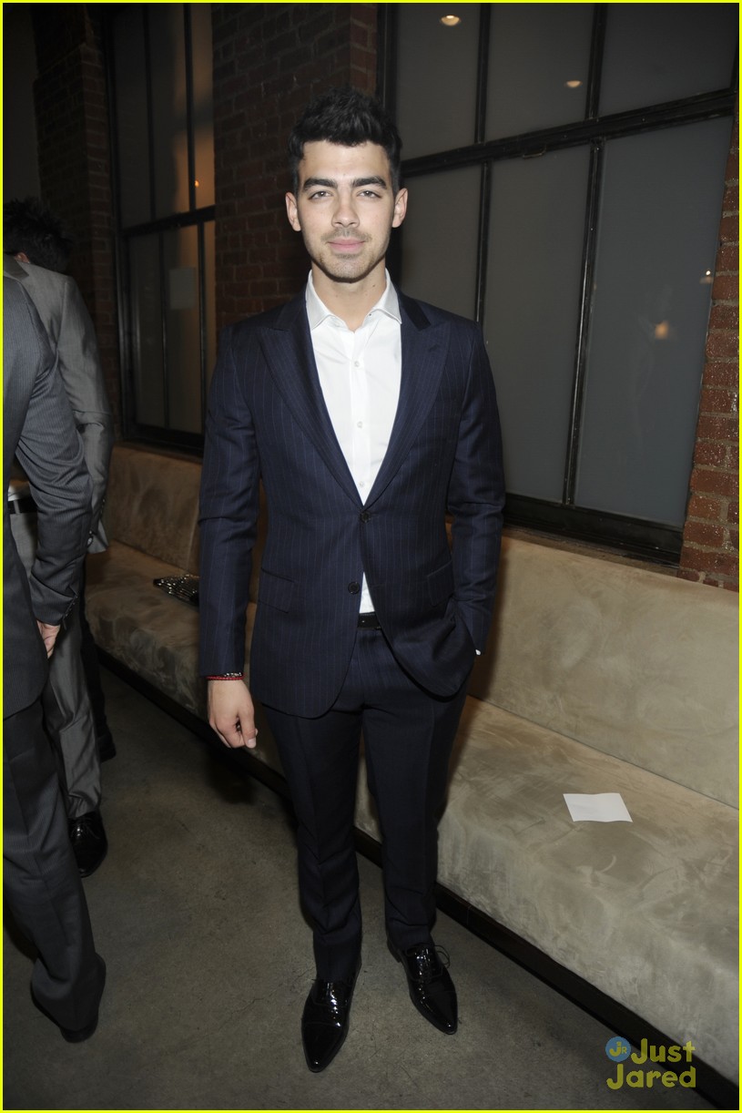Joe Jonas: Front Row at Simon Spurr! | Photo 459476 - Photo Gallery ...