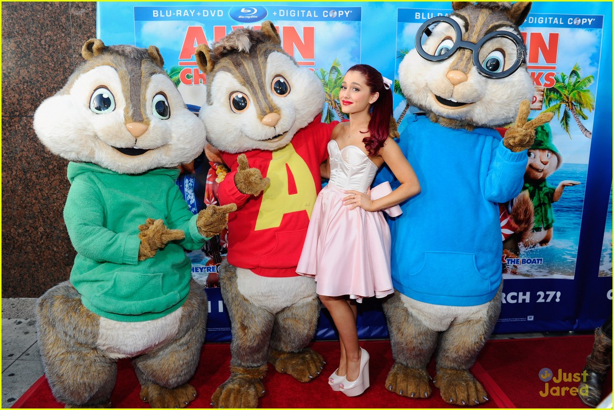Ariana Grande: 'Alvin & The Chipmunks' Performance! | Photo 465908 ...