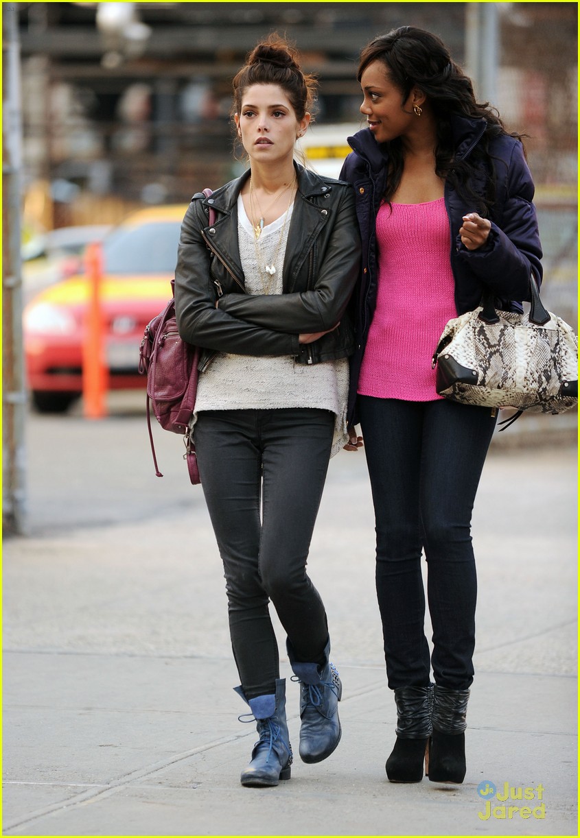 Full Sized Photo of ashley greene twirl hug 01 | Ashley Greene ...