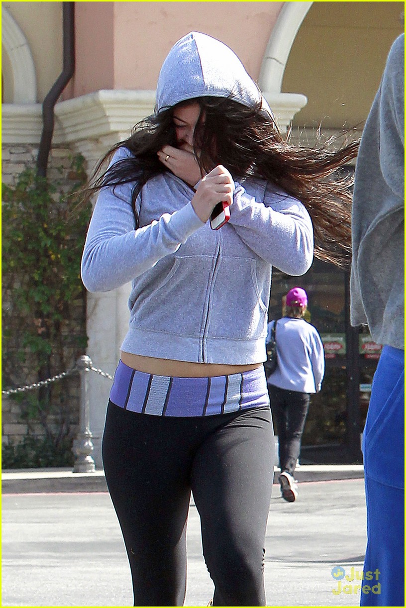 Kendall & Kylie Jenner: New Kardashian Kolors for Spring! | Photo ...