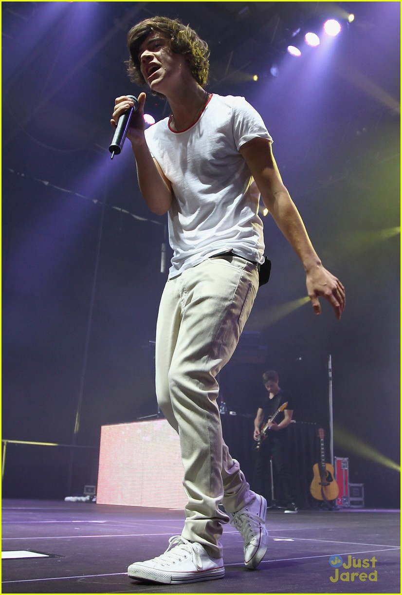 One Direction: Auckland Concert Pics! | Photo 469449 - Photo Gallery ...
