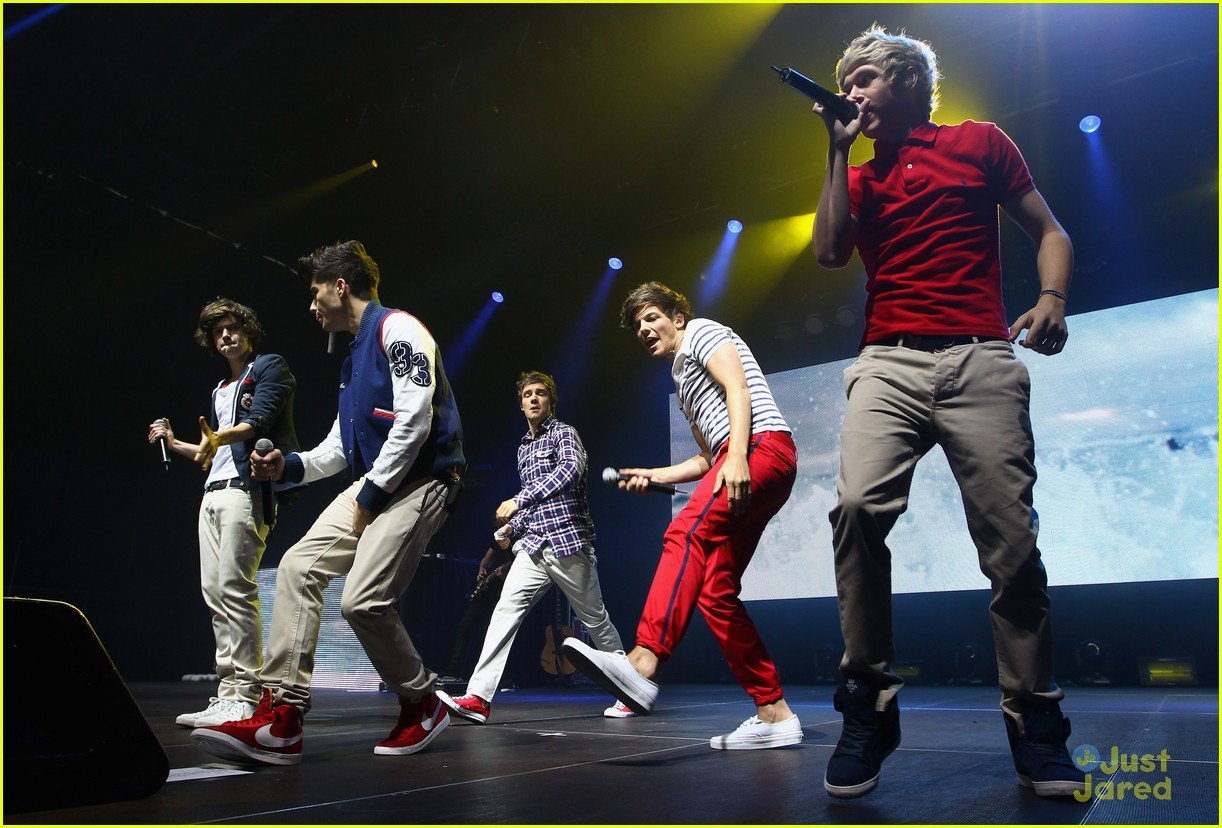 One Direction: Auckland Concert Pics! | Photo 469453 - Photo Gallery ...